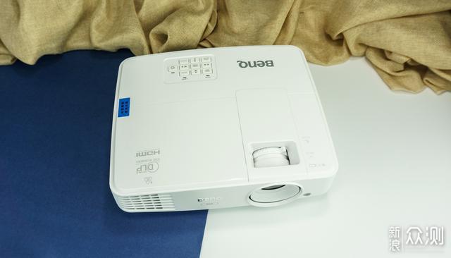 明基（BenQ）E500智能投影仪详评_原创_新浪众测