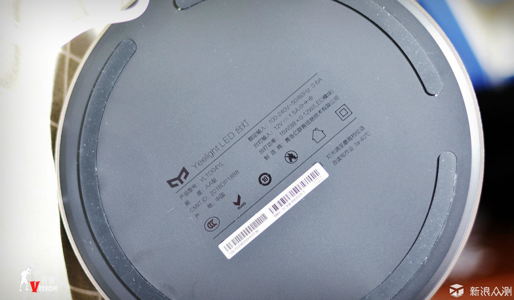 SunLike黑科技加持，Yeelight护眼台灯Pro体验_原创_新浪众测