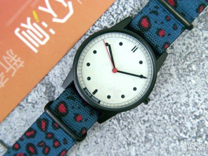 HyperGrand石英中性表：潮流前卫，时尚百搭_试用报告_新浪众测