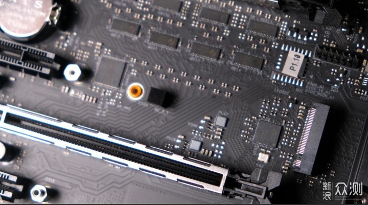 PCIe4.0到底有多快，X570TaiChi实测PCIe4.0_原创_新浪众测