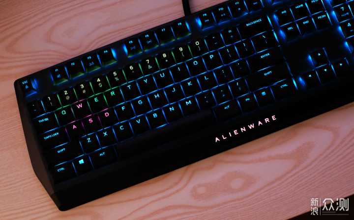 ALIENWARE全新家族初体验是情怀更是游戏利器_原创_新浪众测