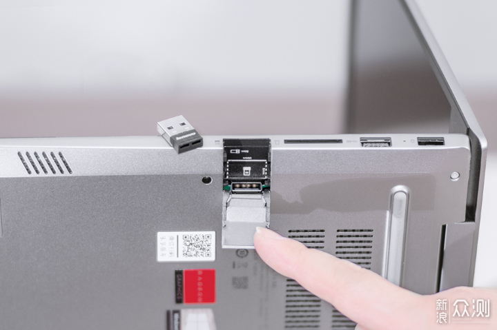 Think家族时尚轻薄本ThinkBook 14上手玩_原创_新浪众测