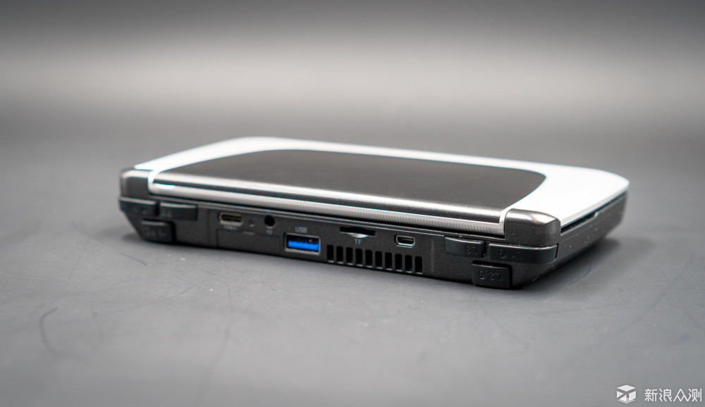 全能掌上游戏平台 GPD WIN2 开箱评测_原创_新浪众测
