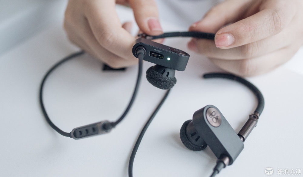 越过十年时光的升级，B&O Earset蓝牙耳机简评_原创_新浪众测