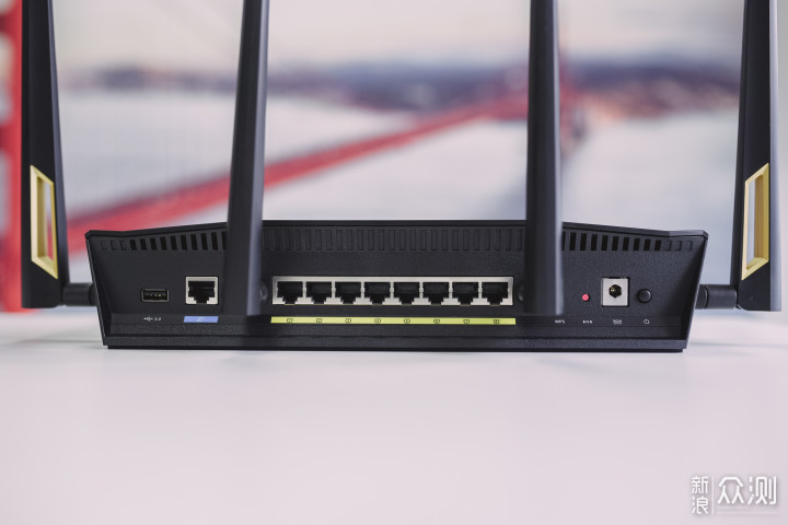 三千元买路由器是为了什么？华硕AX88U上手评测_原创_新浪众测
